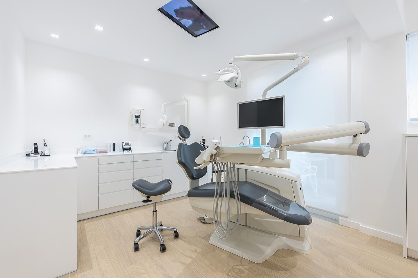 Παπαθανασίου Ιωάννης - Specialised Dentistry - Οδοντιατρείο Αγία Παρασκευή